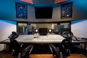 Best Professional Setup for Studio Monitors - Music Studio DIY